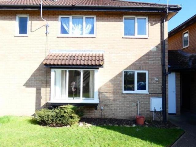 2 bedroom semi detached house to rent