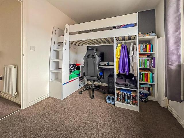 2 bedroom semi detached house to rent