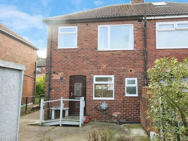 2 bedroom semi detached house to rent