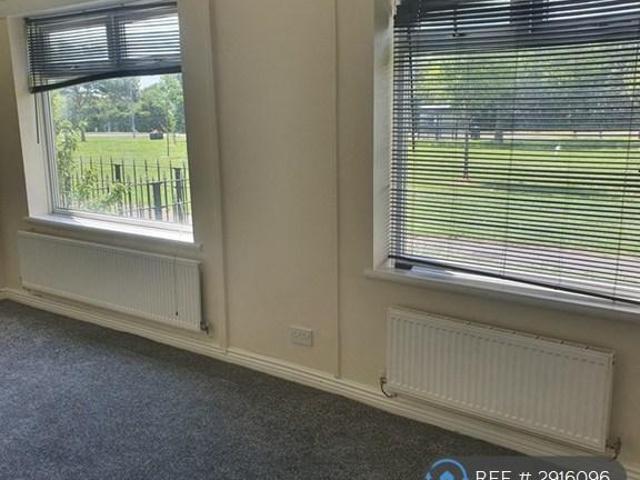 2 bedroom semi detached house to rent