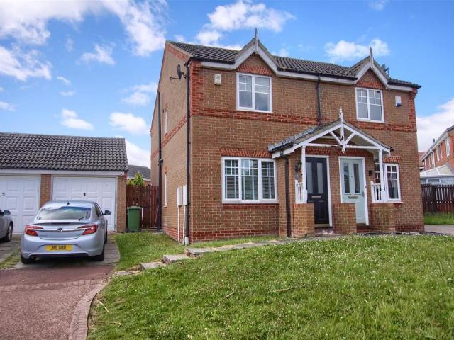 2 bedroom semi detached house to rent