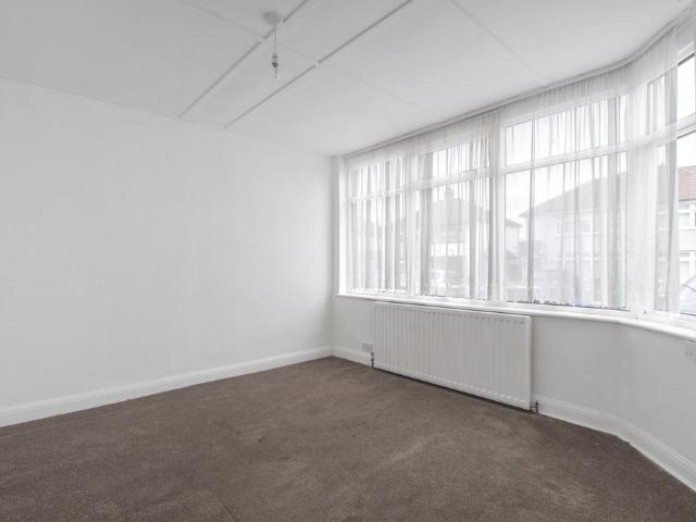 2 bedroom semi detached house to rent
