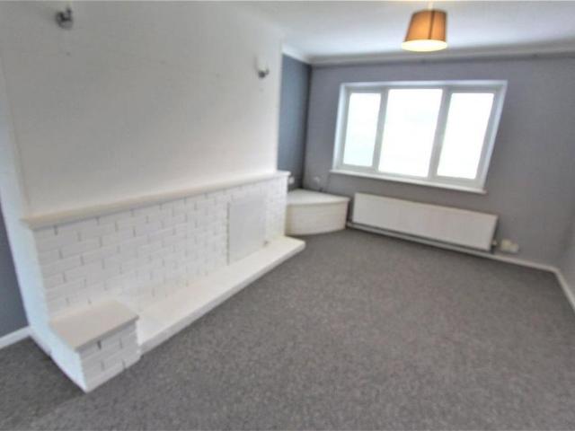 2 bedroom semi detached house to rent