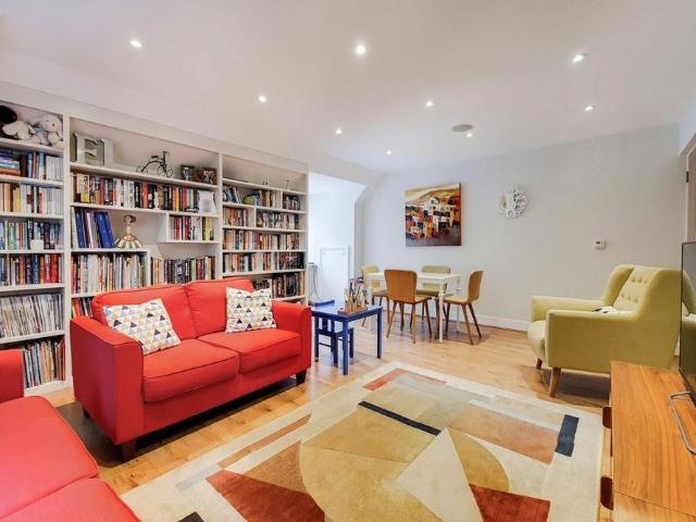 2 bedroom semi detached house to rent