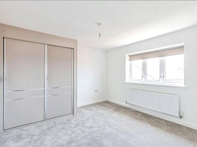2 bedroom semi detached house to rent