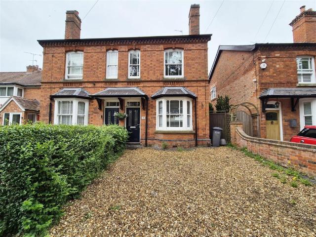 2 bedroom semi detached house to rent