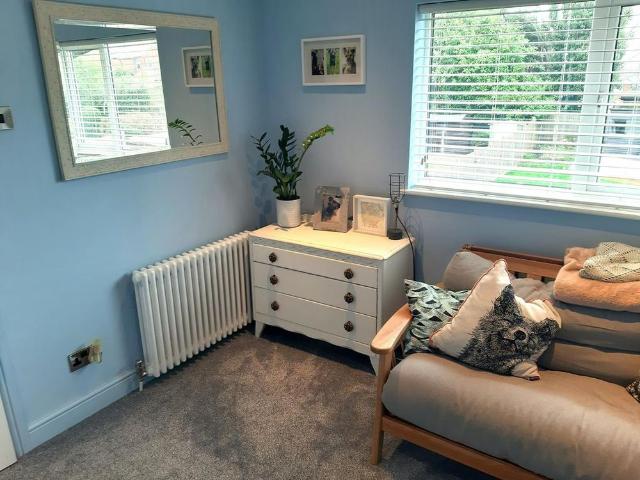 2 bedroom semi detached house to rent