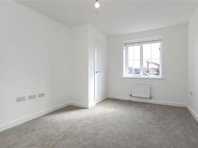 2 bedroom semi detached house to rent