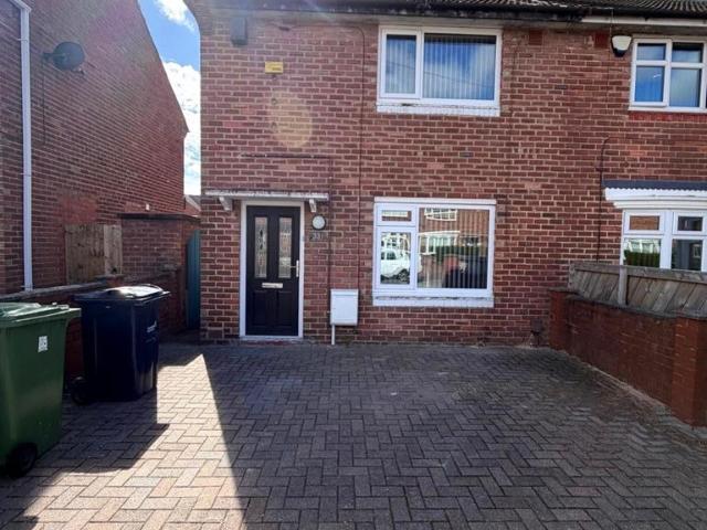 2 bedroom semi detached house to rent