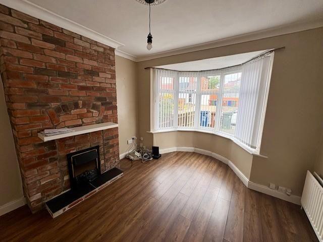 2 bedroom semi detached house to rent