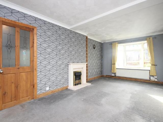2 bedroom semi detached house to rent