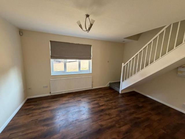 2 bedroom semi detached house to rent