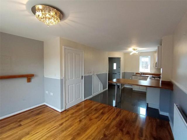 2 bedroom semi detached house to rent