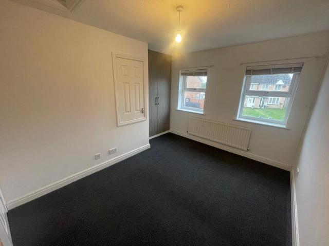 2 bedroom semi detached house to rent