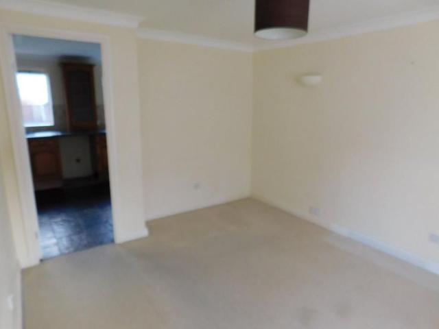 2 bedroom semi detached house to rent