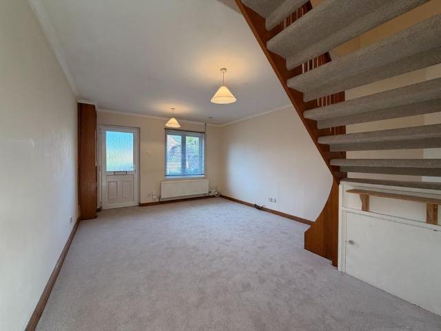 2 bedroom semi detached house to rent