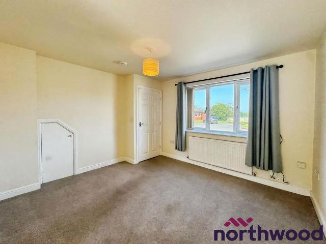 2 bedroom semi detached house to rent