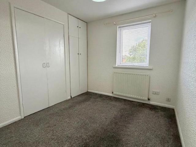 2 bedroom semi detached house to rent