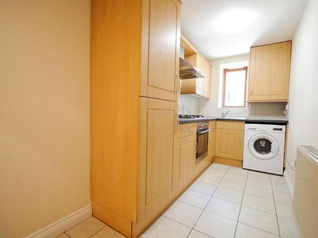 2 bedroom semi detached house to rent