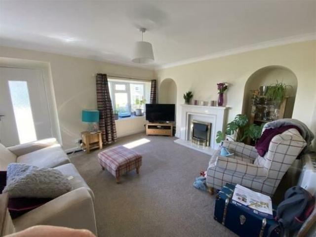 2 bedroom semi detached house to rent