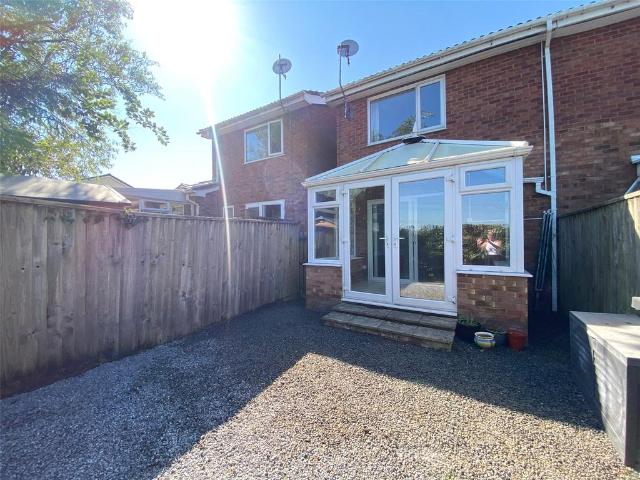 2 bedroom semi detached house to rent