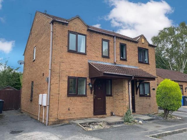 2 bedroom semi detached house to rent