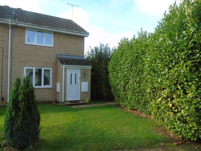2 bedroom semi detached house to rent