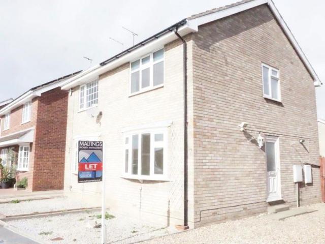 2 bedroom semi detached house to rent