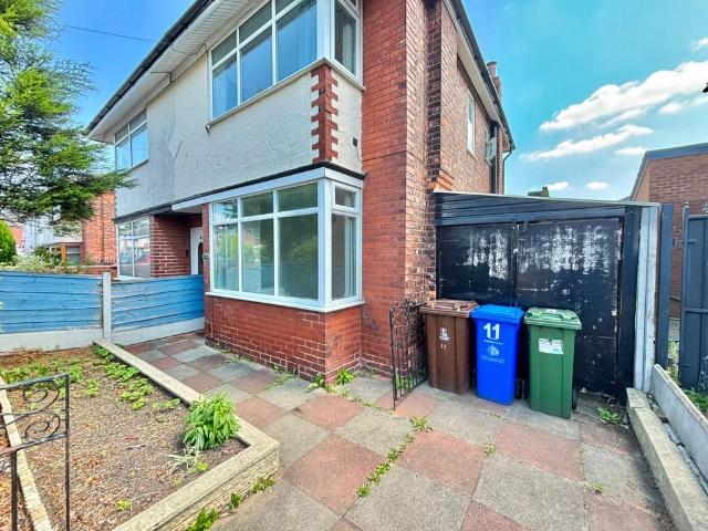 2 bedroom semi detached house to rent
