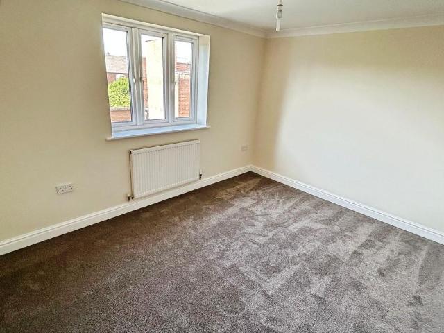 2 bedroom semi detached house to rent