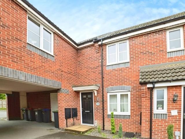 2 bedroom semi detached house to rent