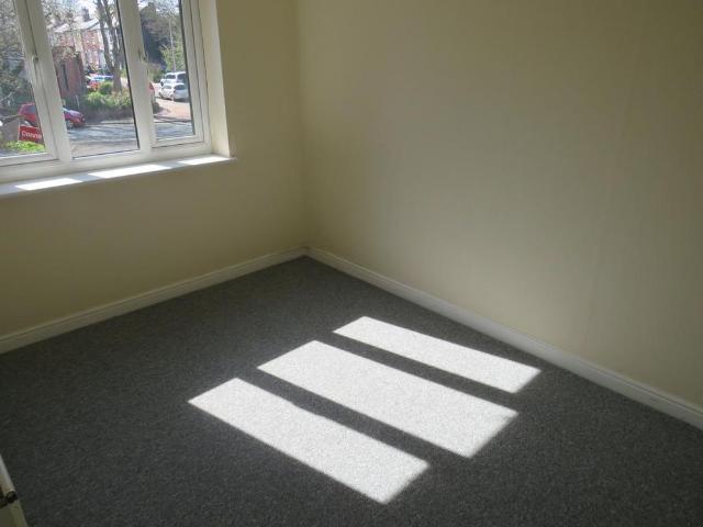 2 bedroom semi detached house to rent