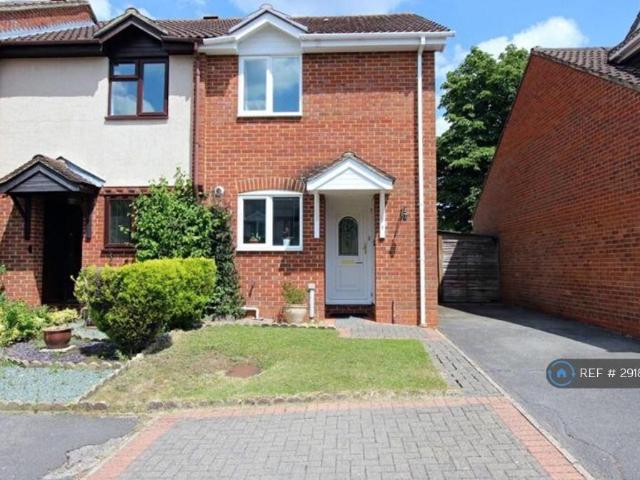 2 bedroom semi detached house to rent