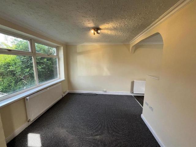2 bedroom semi detached house to rent