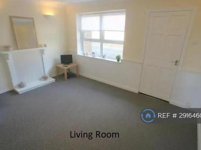 2 bedroom semi detached house to rent