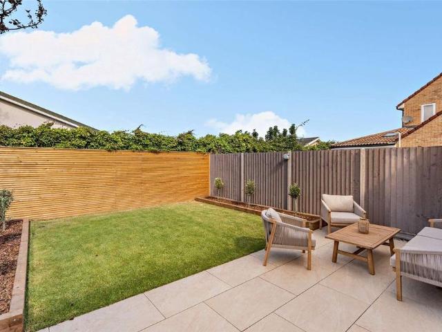 2 bedroom semi detached house to rent