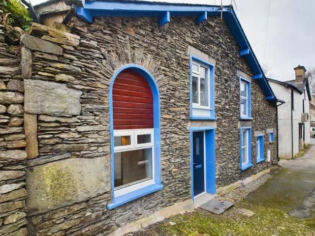 2 bedroom semi detached house to rent