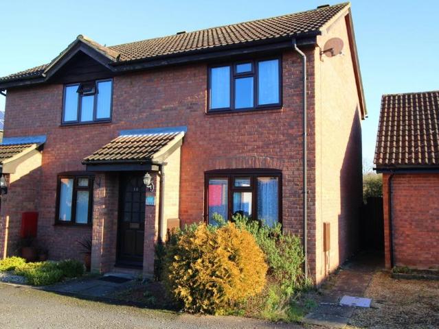 2 bedroom semi detached house to rent