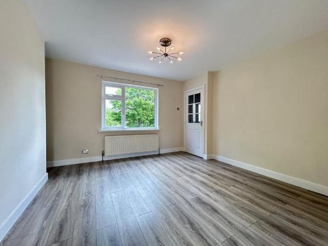 2 bedroom semi detached house to rent