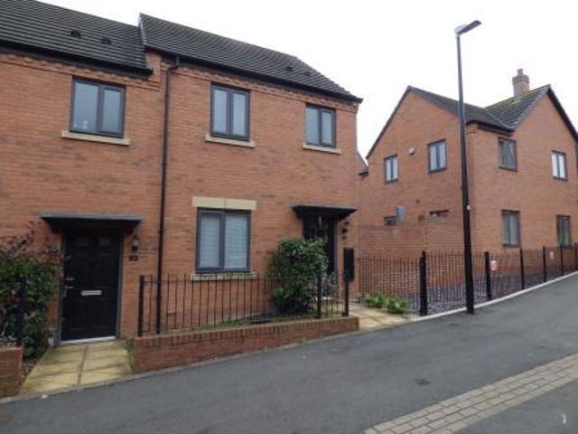 2 bedroom semi detached house to rent