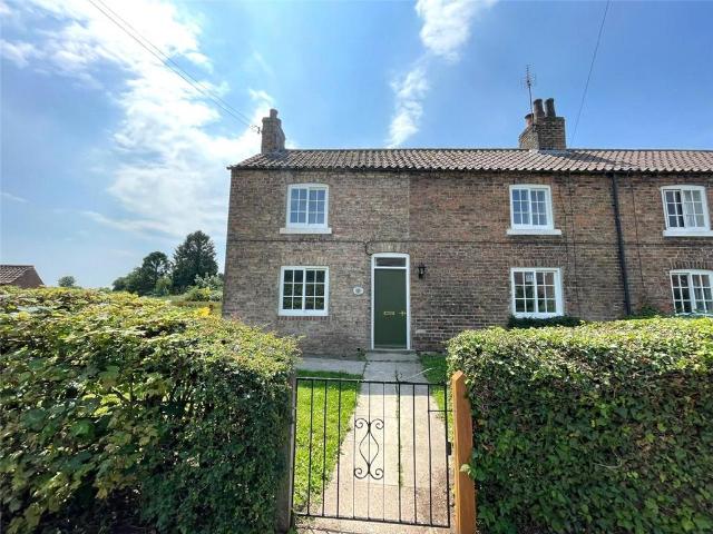 2 bedroom semi detached house to rent