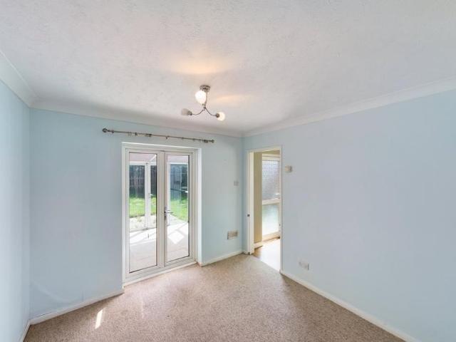 2 bedroom semi detached house to rent