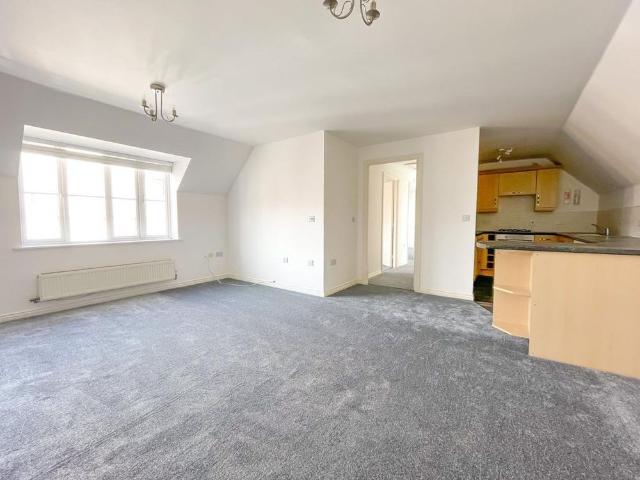 2 bedroom semi detached house to rent