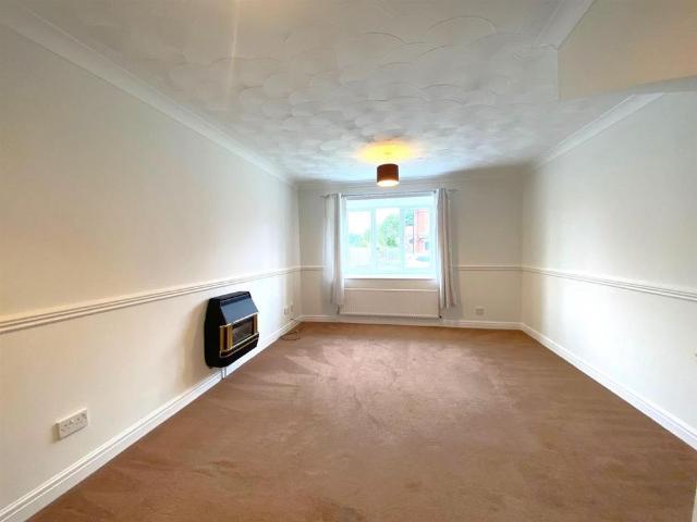 2 bedroom semi detached house to rent