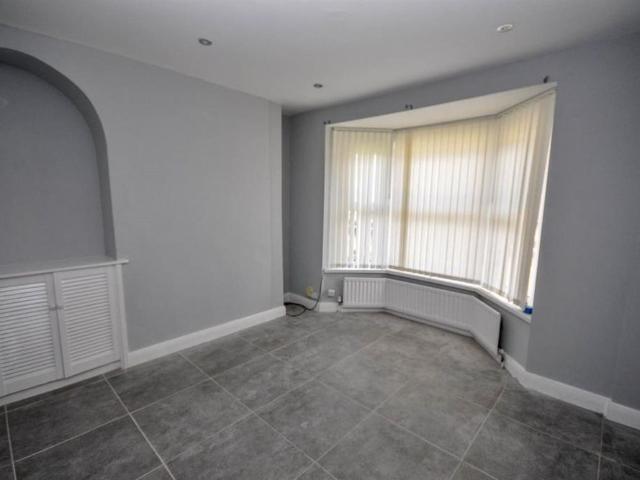 2 bedroom semi detached house to rent