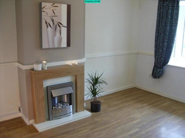 2 bedroom semi detached house to rent