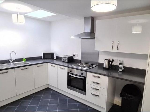 2 bedroom semi detached house to rent