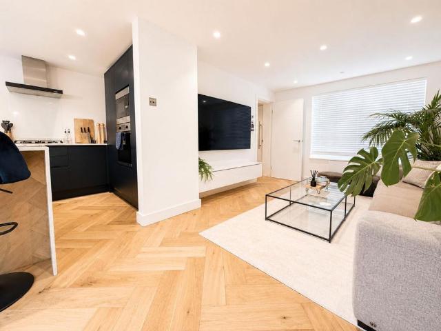 2 bedroom semi detached house to rent