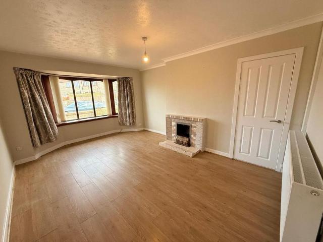 2 bedroom semi detached house to rent