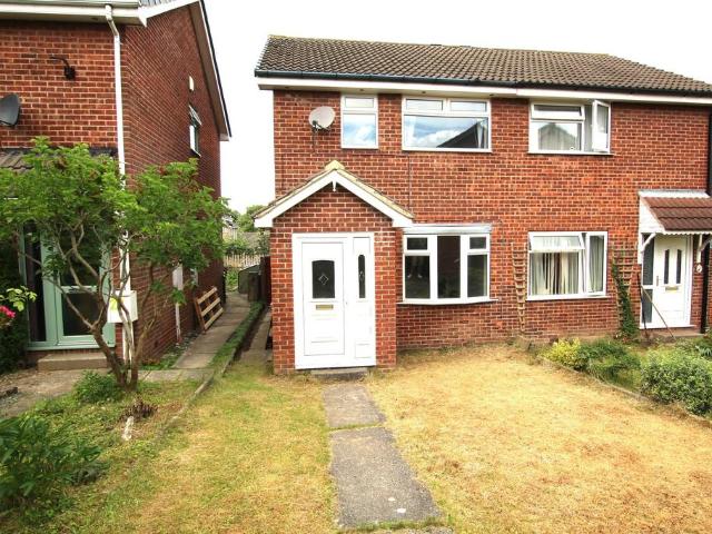2 bedroom semi detached house to rent